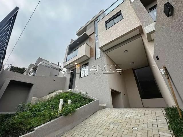 Casa / Sobrado para Locação em Curitiba/PR Vista Alegre 3 Quartos