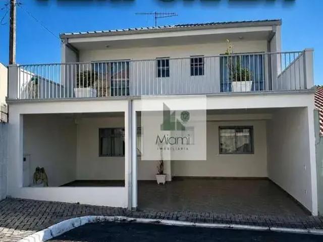 Casa / Sobrado para Locação em Curitiba/PR Xaxim 5 Quartos