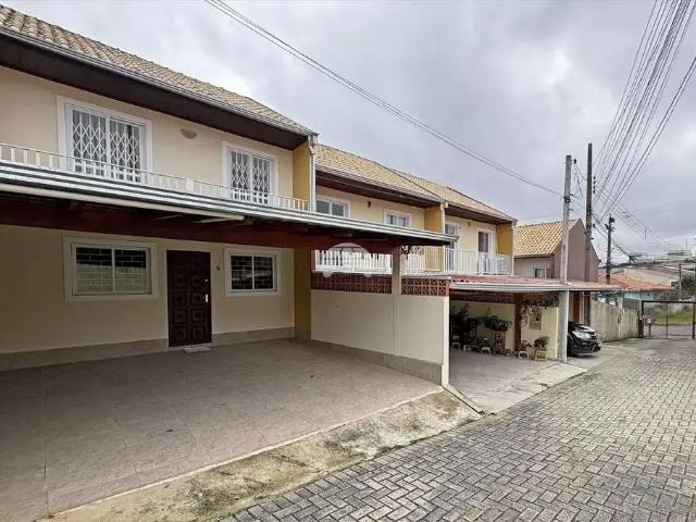 Casa / Sobrado para Locação em Curitiba/PR Xaxim 3 Quartos