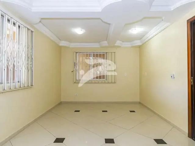 Casa / Sobrado para Locação em Curitiba/PR Xaxim 3 Quartos