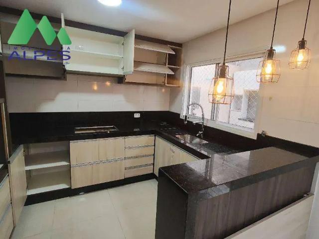 Casa / Sobrado para Locação em Curitiba/PR Xaxim 3 Quartos