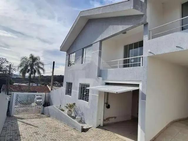 Casa / Sobrado para Locação em Curitiba/PR Abranches 3 Quartos