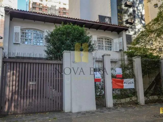 Casa / Sobrado para Locação em Curitiba/PR Água Verde 4 Quartos