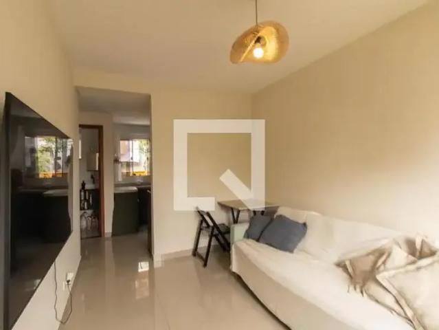 Casa / Sobrado para Locação em Curitiba/PR Alto Boqueirão 2 Quartos