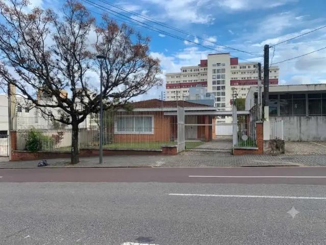 Casa / Sobrado para Locação em Curitiba/PR Alto da Glória 3 Quartos