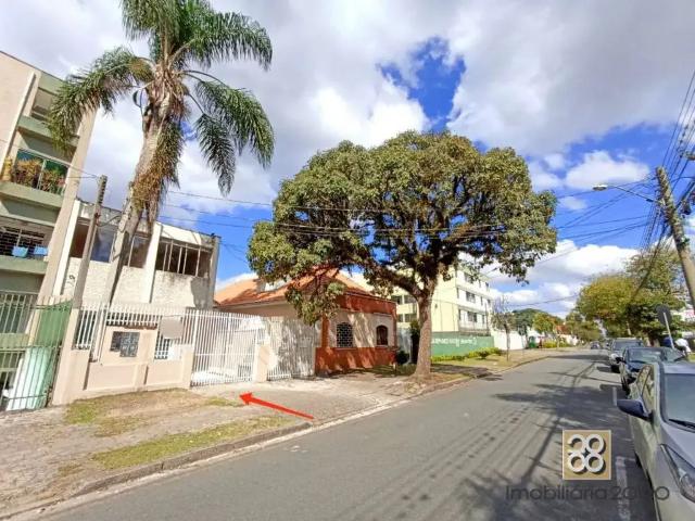 Casa / Sobrado para Locação em Curitiba/PR Alto da Rua XV 2 Quartos