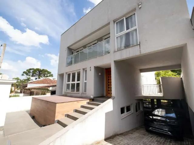 Casa / Sobrado para Locação em Curitiba/PR Alto da Rua XV 3 Quartos