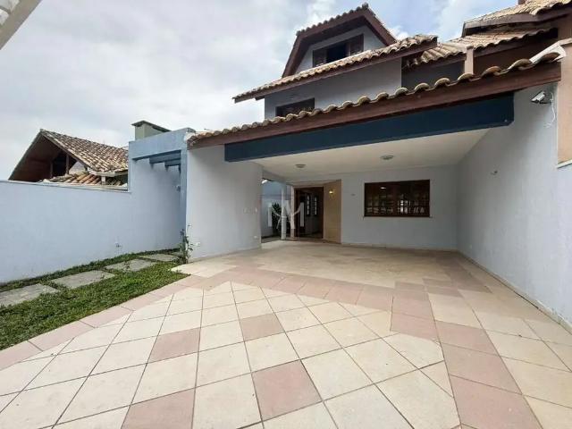 Casa / Sobrado para Locação em Curitiba/PR Atuba 3 Quartos