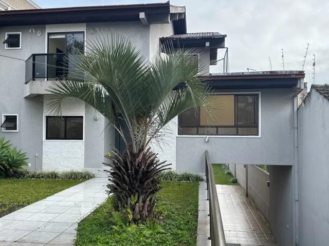 Casa / Sobrado para Locação em Curitiba/PR Bacacheri 3 Quartos