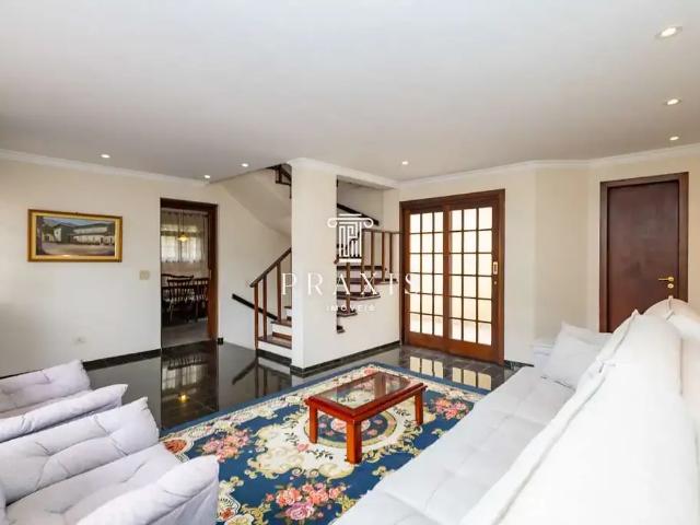 Casa / Sobrado para Locação em Curitiba/PR Bacacheri 5 Quartos