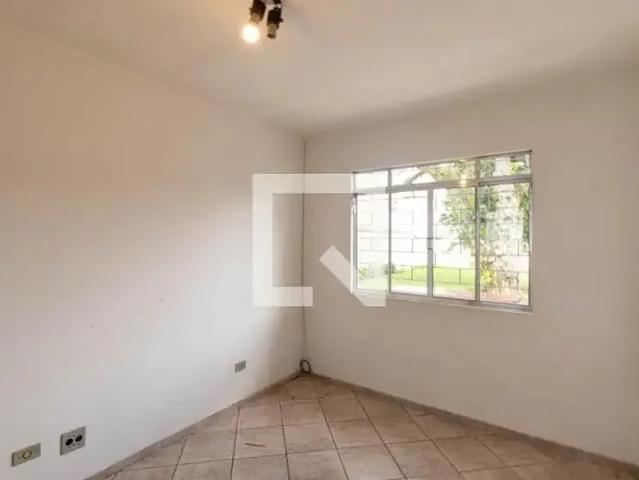 Casa / Sobrado para Locação em Curitiba/PR Bairro Alto 2 Quartos