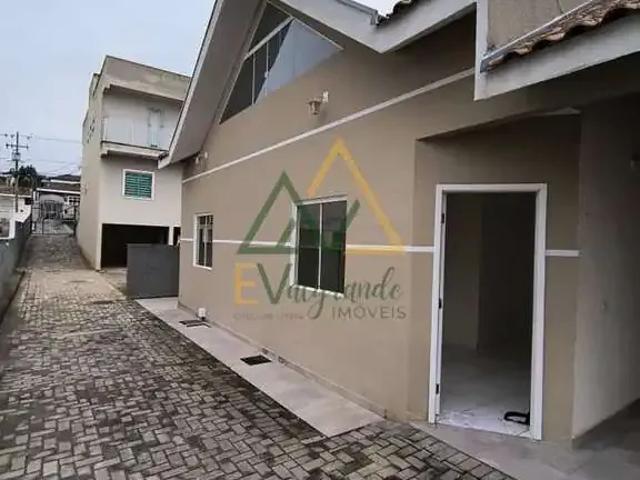 Casa / Sobrado para Locação em Curitiba/PR Bairro Alto 2 Quartos