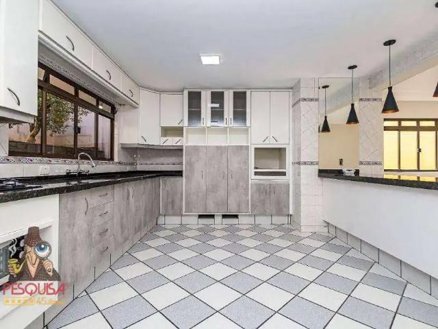 Casa / Sobrado para Locação em Curitiba/PR Boa Vista 3 Quartos