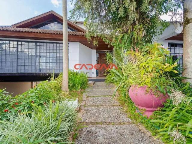 Casa / Sobrado para Locação em Curitiba/PR Boa Vista 5 Quartos