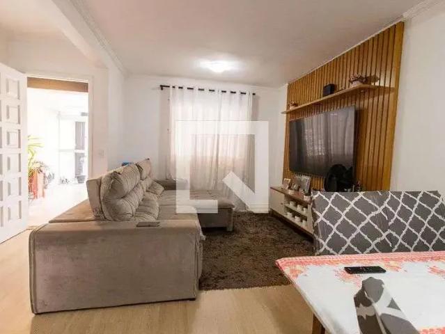 Casa / Sobrado para Locação em Curitiba/PR Boqueirão 3 Quartos