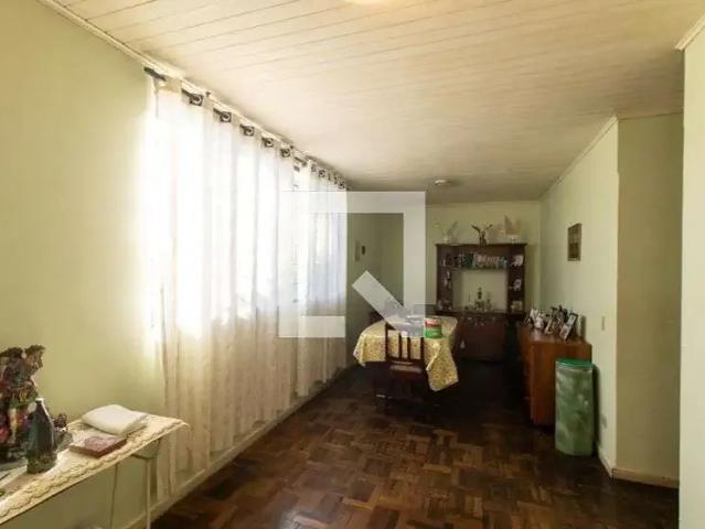 Casa / Sobrado para Locação em Curitiba/PR Boqueirão 3 Quartos