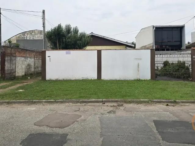 Casa / Sobrado para Locação em Curitiba/PR Boqueirão 2 Quartos