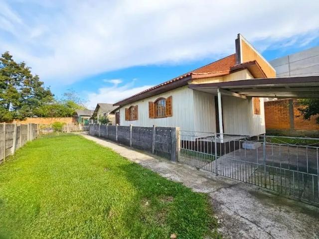 Casa / Sobrado para Locação em Curitiba/PR Boqueirão 2 Quartos