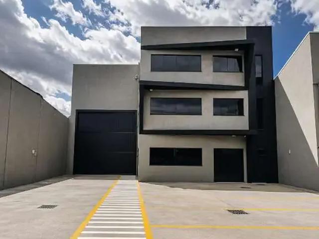 Casa / Sobrado para Locação em Curitiba/PR Boqueirão