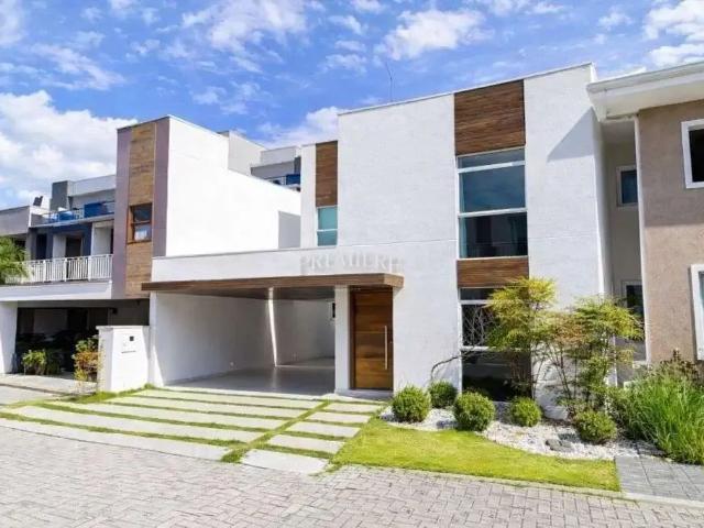Casa / Sobrado para Locação em Curitiba/PR Campo Comprido 3 Quartos