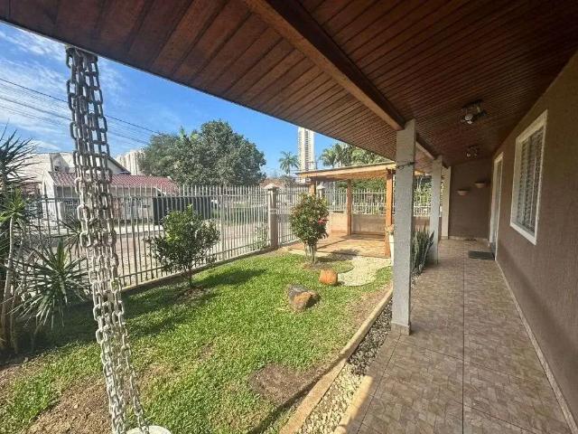 Casa / Sobrado para Locação em Curitiba/PR Campo Comprido 3 Quartos
