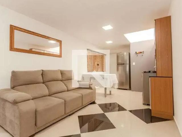 Casa / Sobrado para Locação em Curitiba/PR Cajuru 1 Quartos