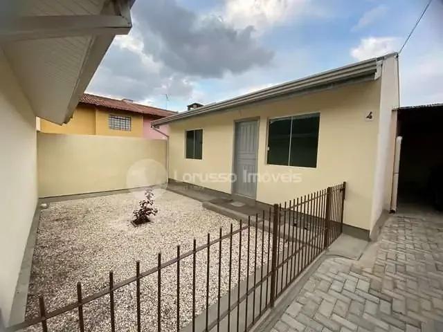 Casa / Sobrado para Locação em Curitiba/PR Cajuru 2 Quartos