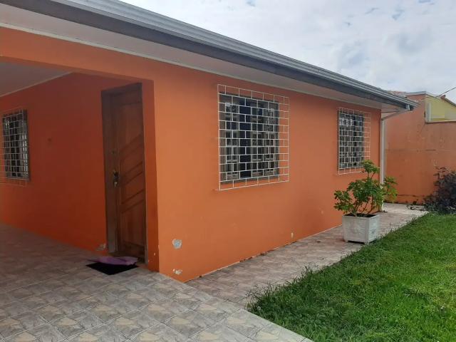 Casa / Sobrado para Locação em Curitiba/PR Capão da Imbuia 3 Quartos