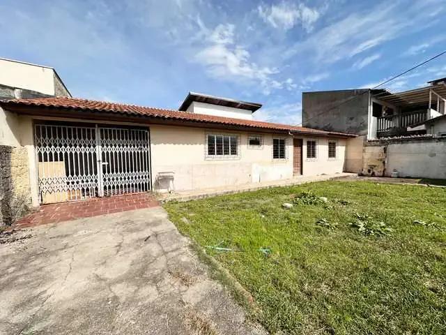 Casa / Sobrado para Locação em Curitiba/PR Capão da Imbuia 2 Quartos