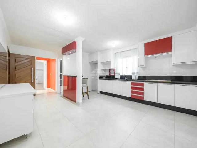 Casa / Sobrado para Locação em Curitiba/PR Cidade Industrial 2 Quartos