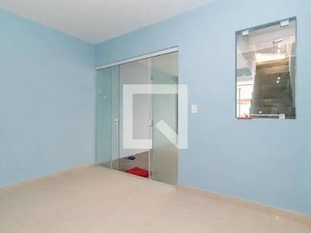 Casa / Sobrado para Locação em Curitiba/PR Cidade Industrial 2 Quartos