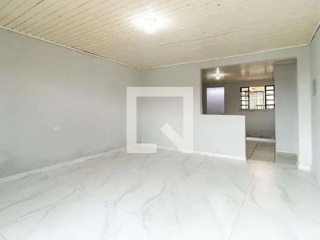 Casa / Sobrado para Locação em Curitiba/PR Cidade Industrial 2 Quartos