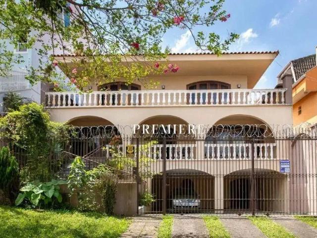 Casa / Sobrado para Locação em Curitiba/PR Guabirotuba 8 Quartos