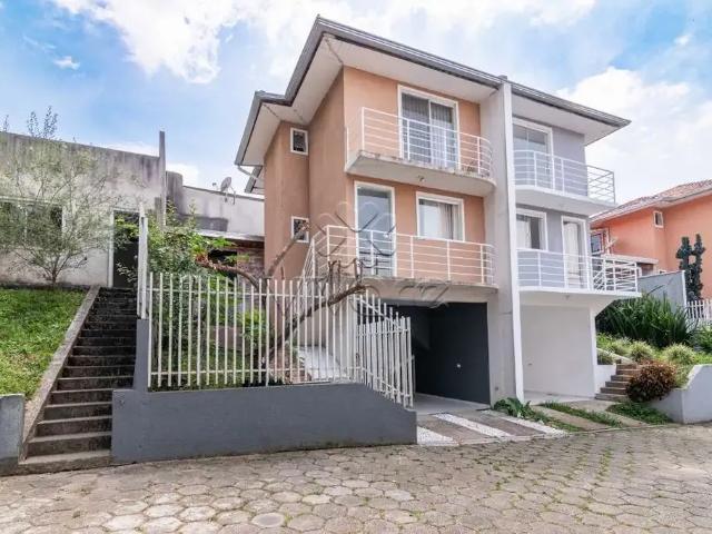 Casa / Sobrado para Locação em Curitiba/PR Guabirotuba 2 Quartos
