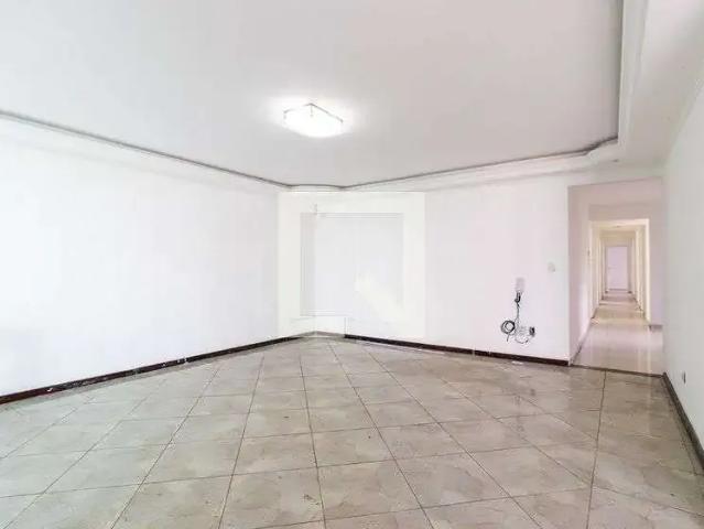 Casa / Sobrado para Locação em Curitiba/PR Hauer 8 Quartos