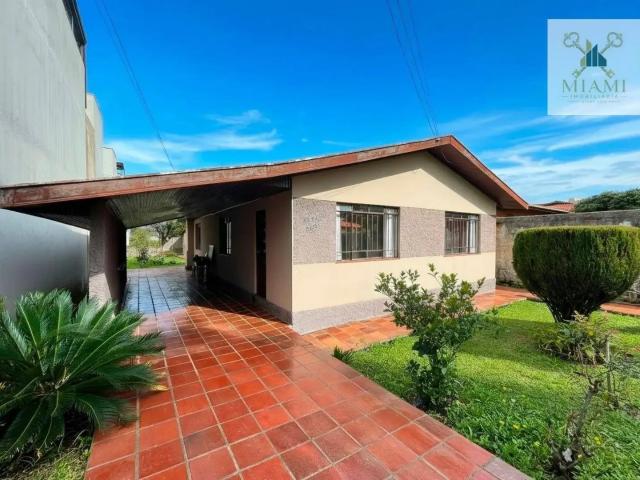 Casa / Sobrado para Locação em Curitiba/PR Hauer 3 Quartos