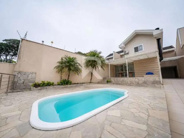Casa / Sobrado para Locação em Curitiba/PR Jardim Social 4 Quartos