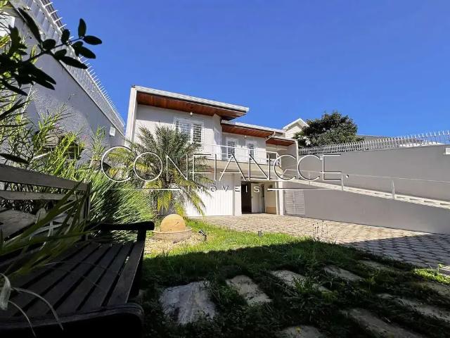 Casa / Sobrado para Locação em Curitiba/PR Mossunguê 4 Quartos