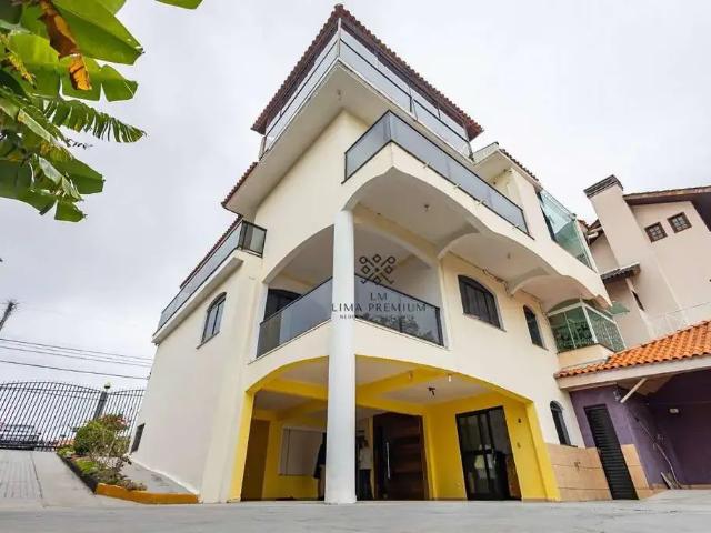 Casa / Sobrado para Locação em Curitiba/PR Mossunguê 4 Quartos