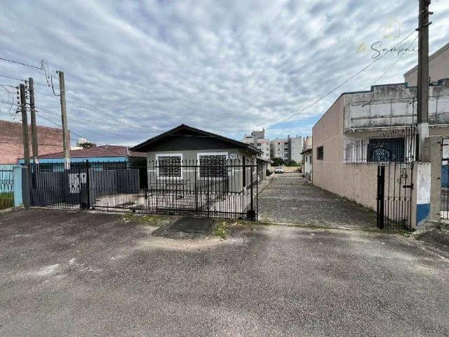 Casa / Sobrado para Locação em Curitiba/PR Novo Mundo 2 Quartos