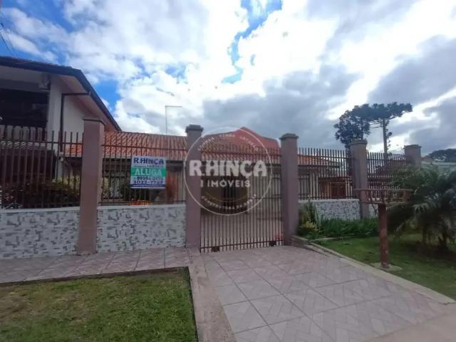 Casa / Sobrado para Locação em Curitiba/PR Novo Mundo 3 Quartos