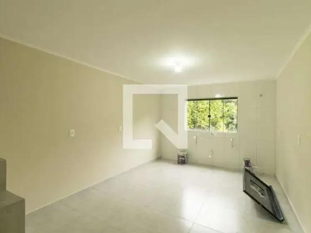 Casa / Sobrado para Locação em Curitiba/PR Orleans 3 Quartos