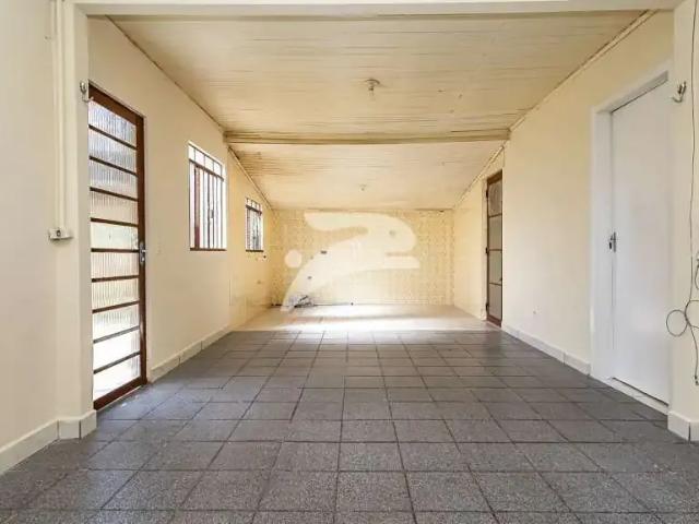 Casa / Sobrado para Locação em Curitiba/PR Pinheirinho 3 Quartos
