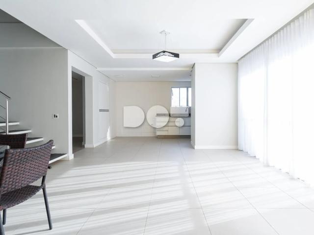 Casa / Sobrado para Locação em Curitiba/PR São Braz 4 Quartos
