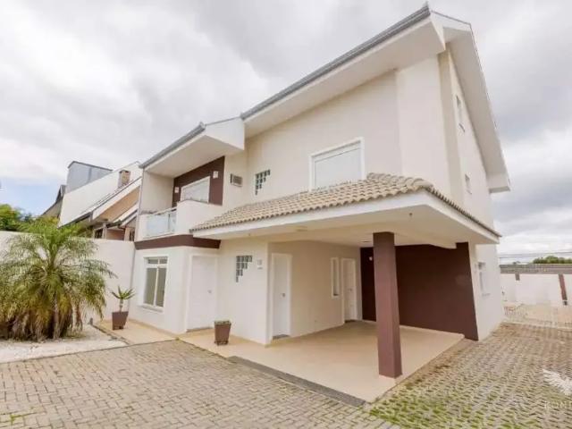 Casa / Sobrado para Locação em Curitiba/PR São Braz 4 Quartos