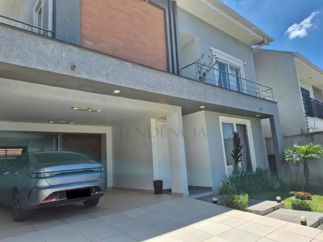 Casa / Sobrado para Locação em Curitiba/PR São Braz 3 Quartos