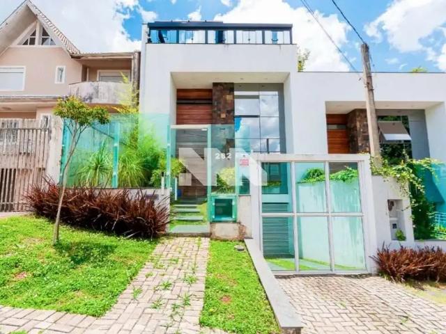 Casa / Sobrado para Locação em Curitiba/PR São Braz 3 Quartos