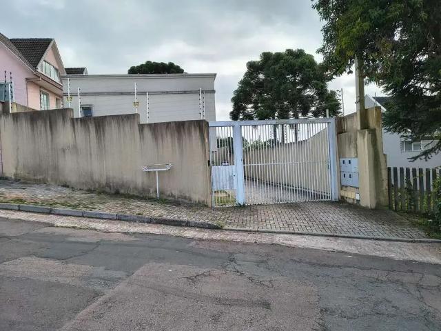 Casa / Sobrado para Locação em Curitiba/PR São Braz 3 Quartos