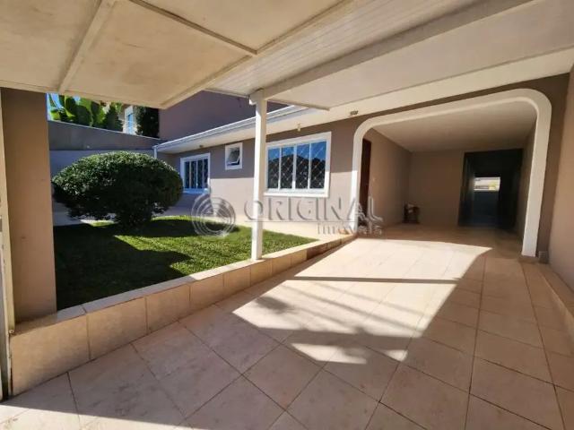 Casa / Sobrado para Locação em Curitiba/PR São Braz 3 Quartos