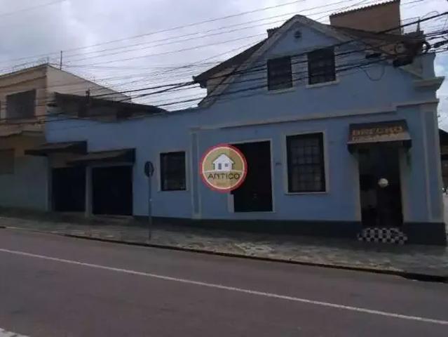 Casa / Sobrado para Locação em Curitiba/PR São Francisco 4 Quartos